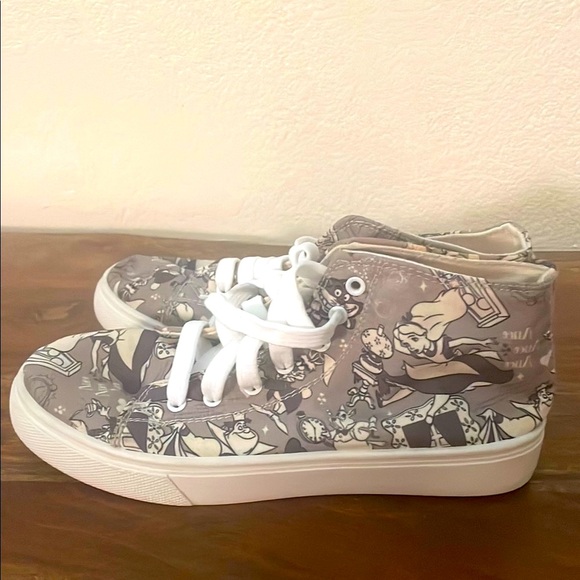 Disney | Shoes | Alice In Wonderland Black White Shoes | Poshmark